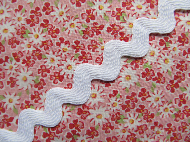 Jumbo Ric Rac Trim - 3 Metre Length – ricketyrosecrafts